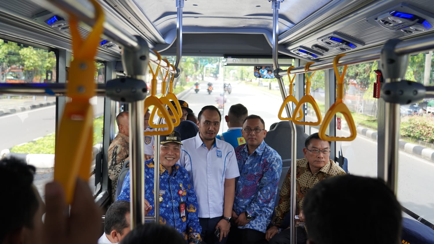 Sentul - Bojong Gede jadi Rute Perdana Bus Listrik - Aktualita